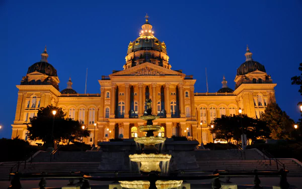 [20+] Iowa State Capitol Wallpapers