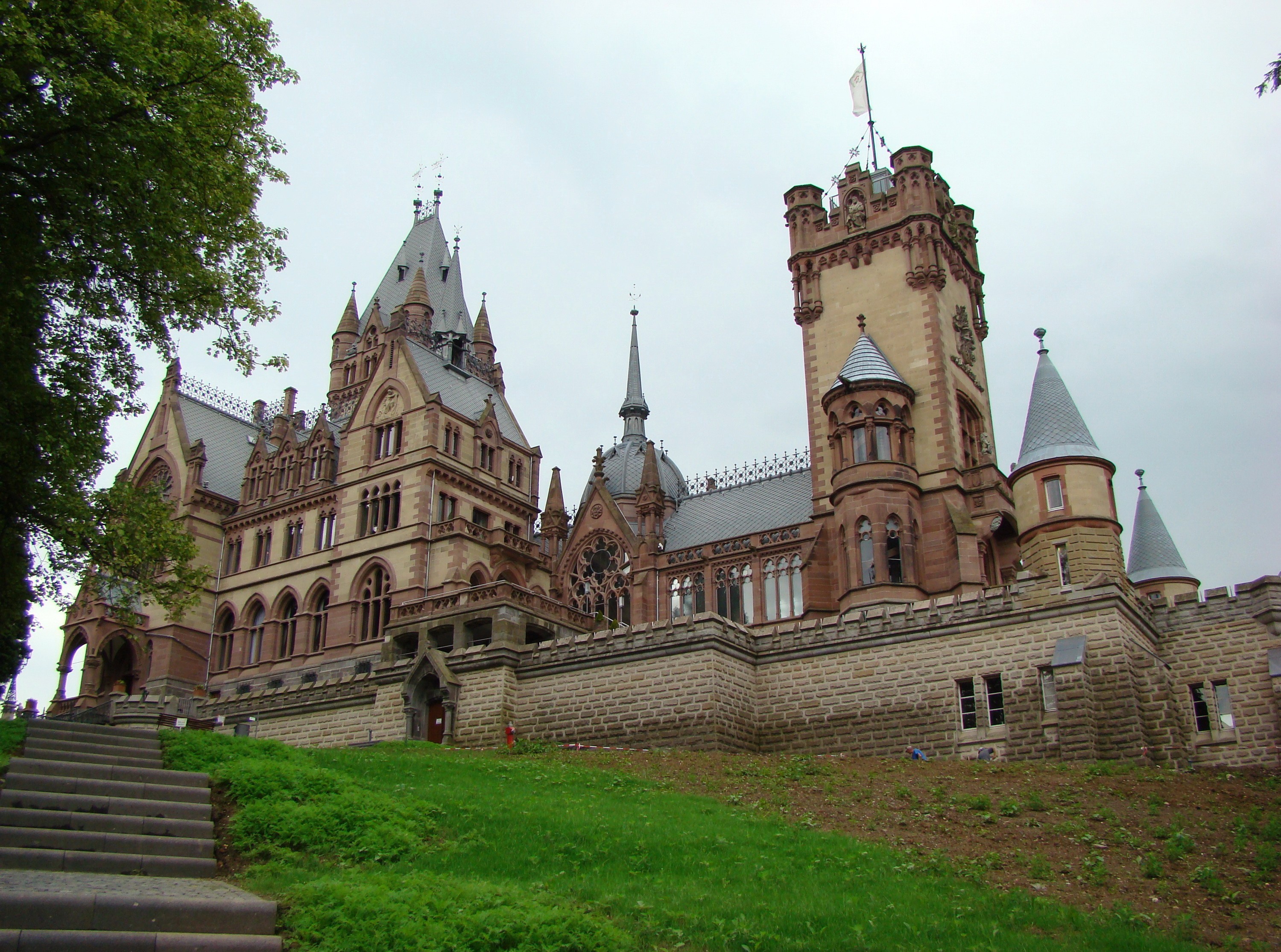 Schloss Drachenburg Full HD Wallpaper and Background Image | 3000x2230 ...