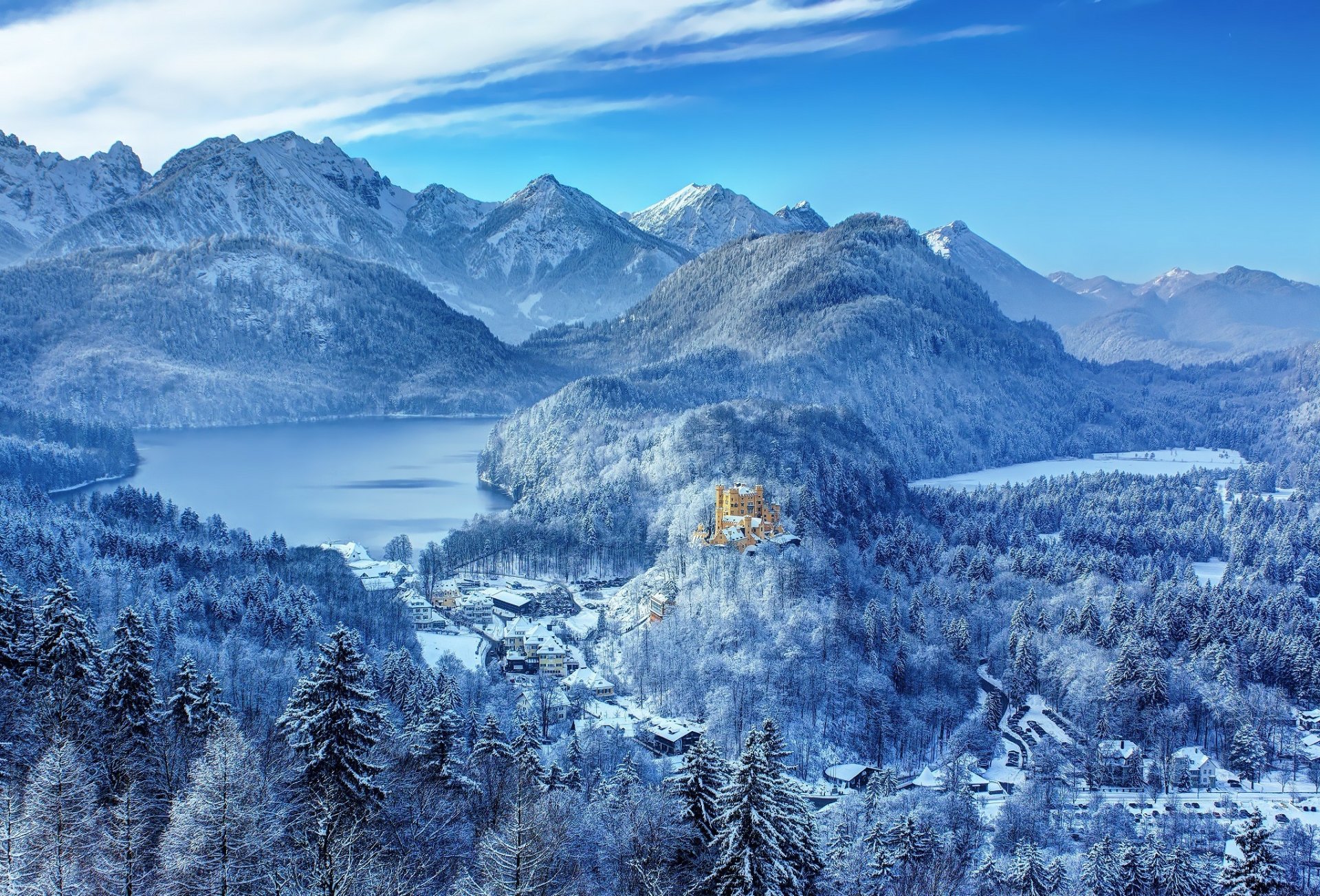 Winter Serenity at Hohenschwangau Castle – Germany’s Majestic Mountain ...