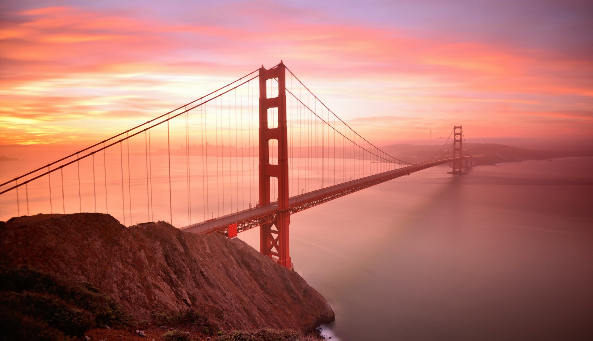 Download Man Made Golden Gate Bridge HD Wallpaper | 2048x1179 ...