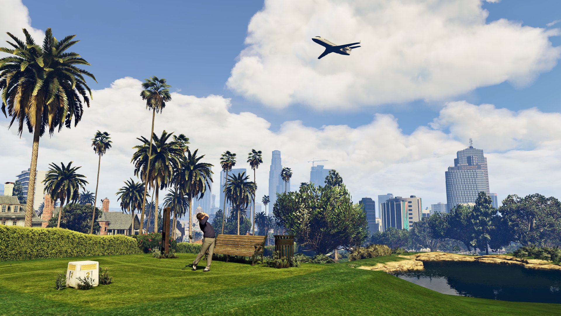 GTA V 4K Ultra HD Wallpaper – Iconic Los Santos Skyline & Golf Scene