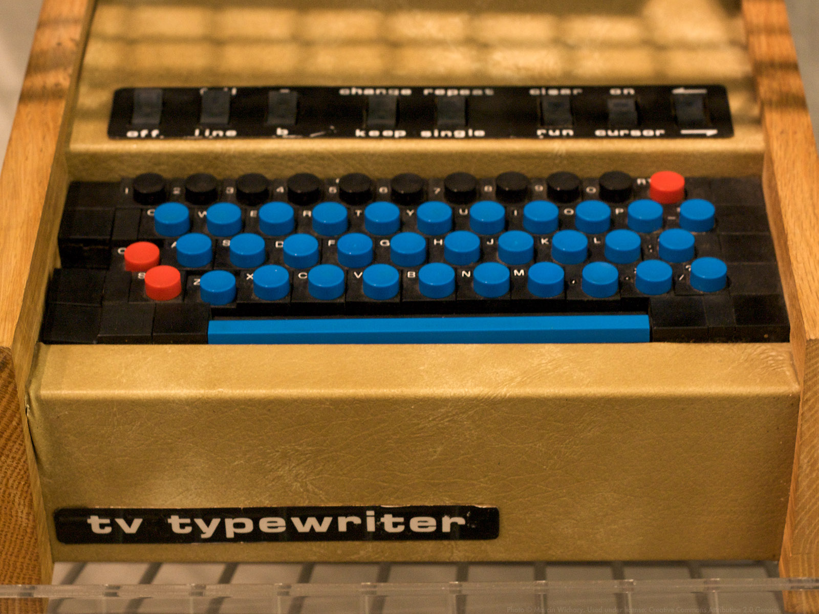 Download Video Game TV Typewriter Wallpaper