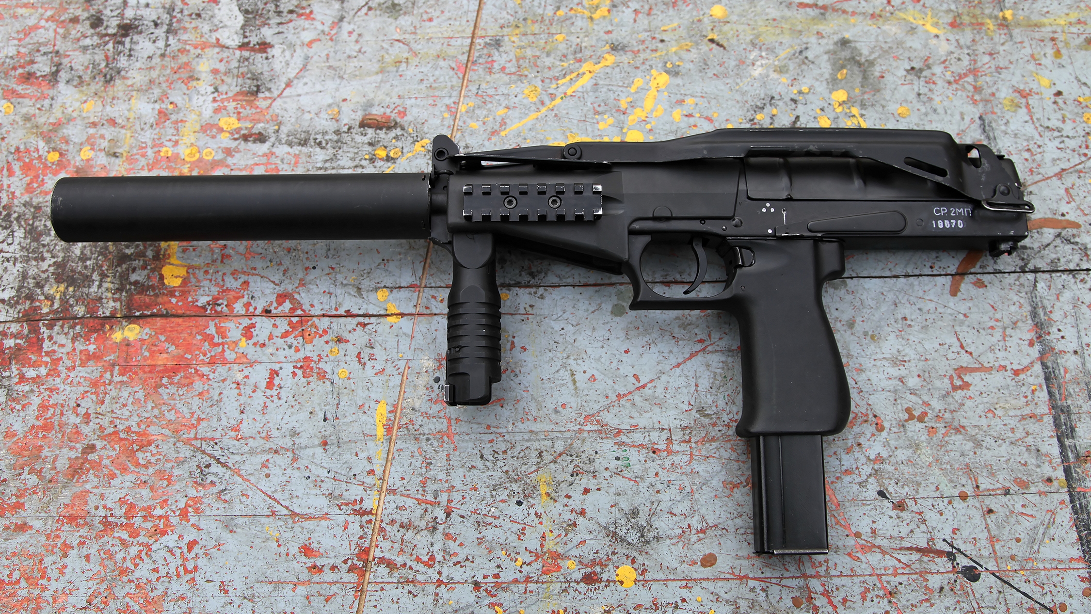 Download Man Made SR-2MP Submachine Gun HD Wallpaper