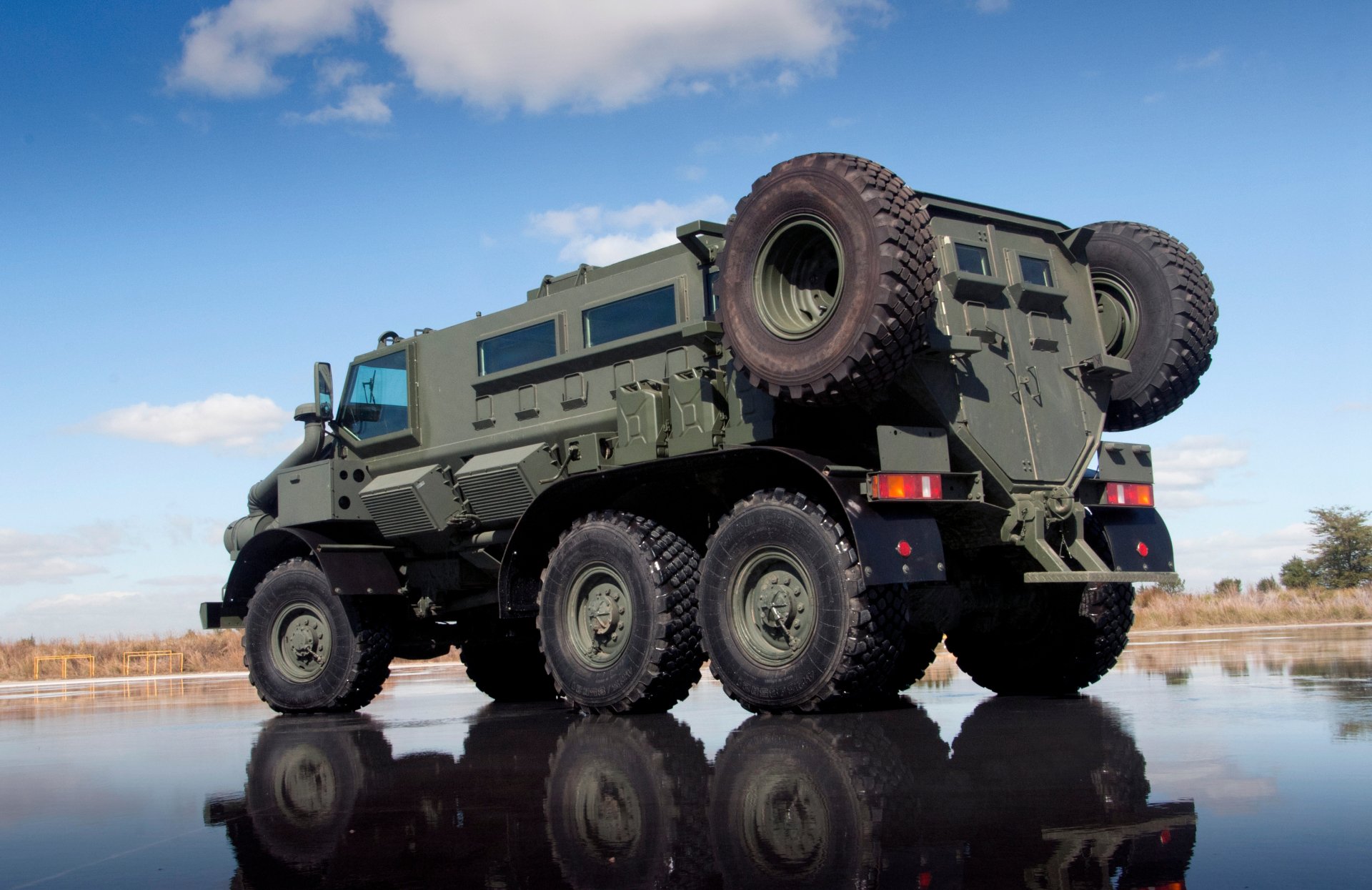 Download Military Casspir HD Wallpaper