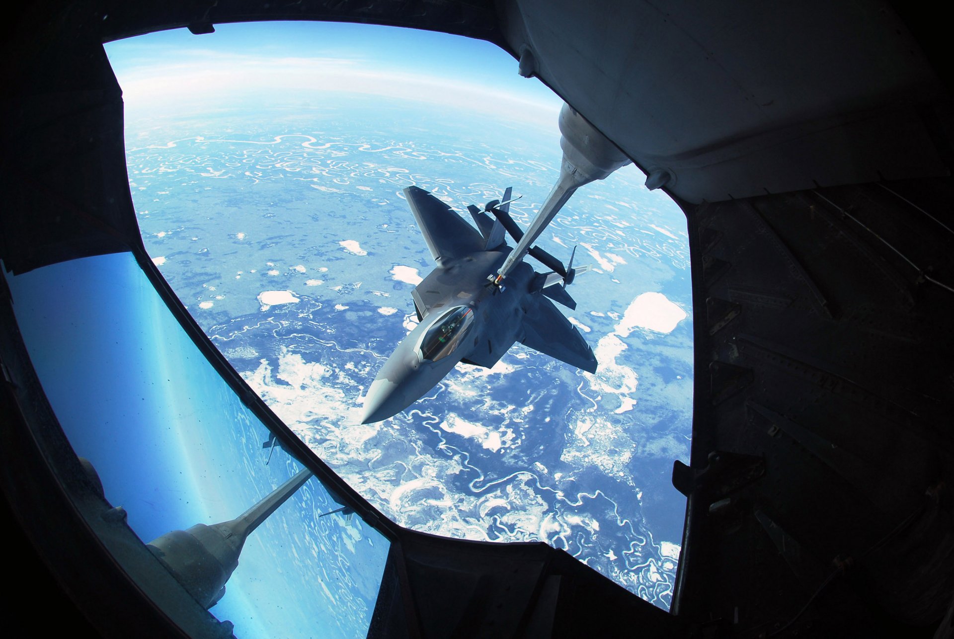 HD Wallpaper of the Military Lockheed Martin F-22 Raptor