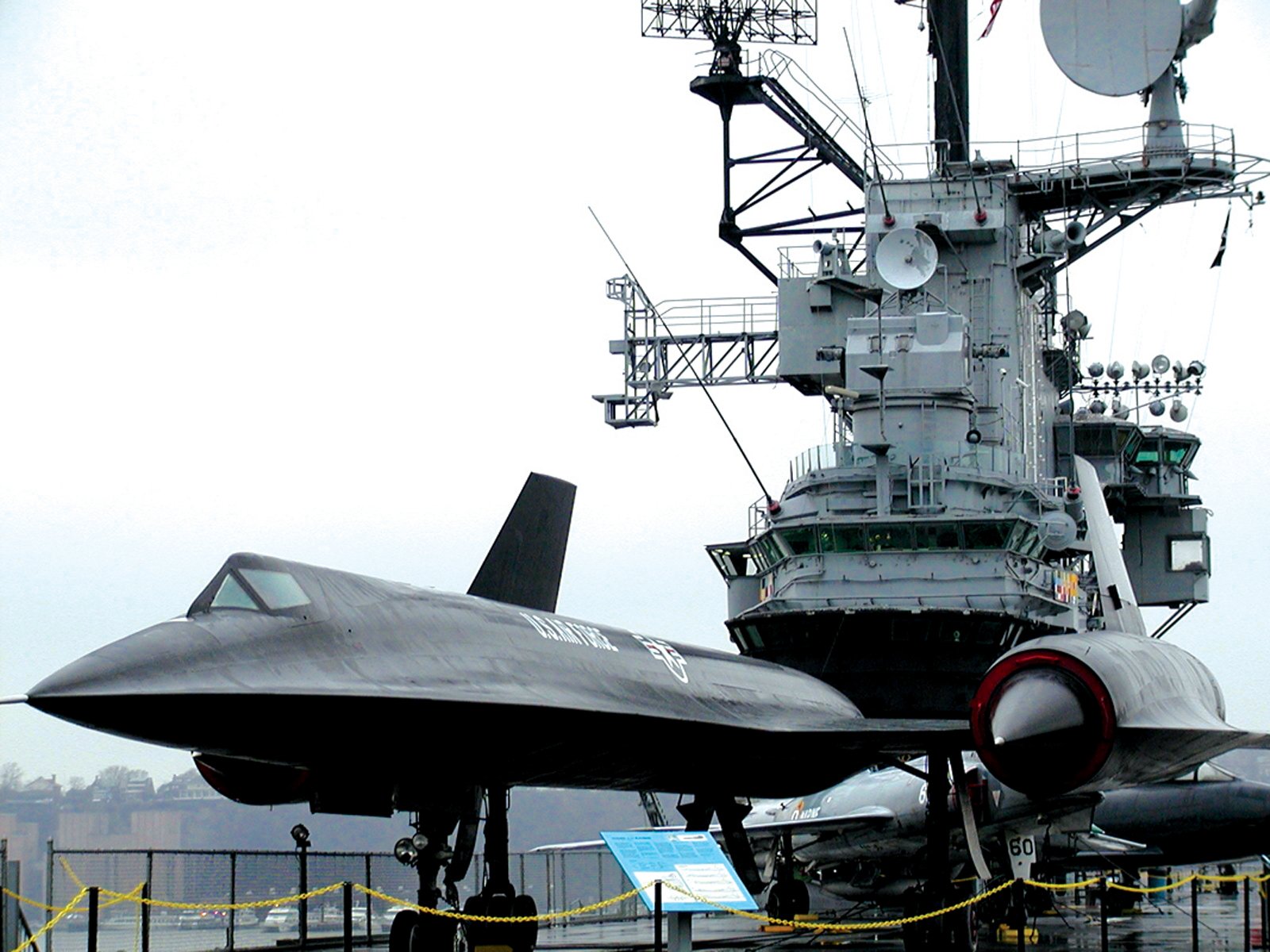 Lockheed SR-71 Blackbird Military Aircraft HD Wallpaper | 1600x1200 ...