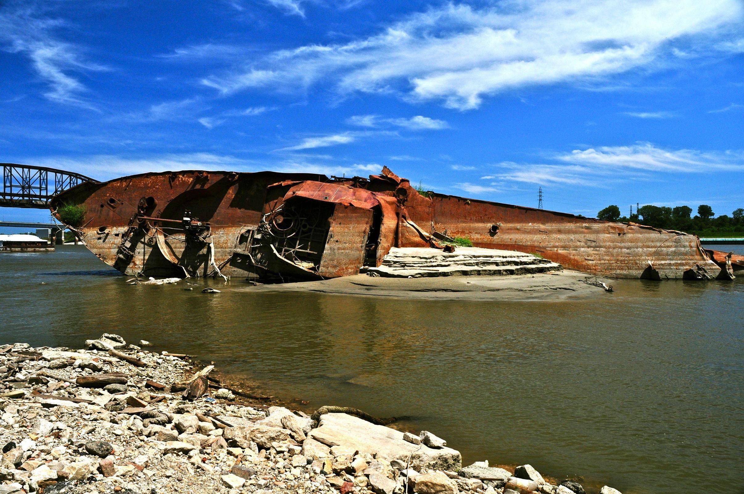 Download Vehicle Wreck HD Wallpaper