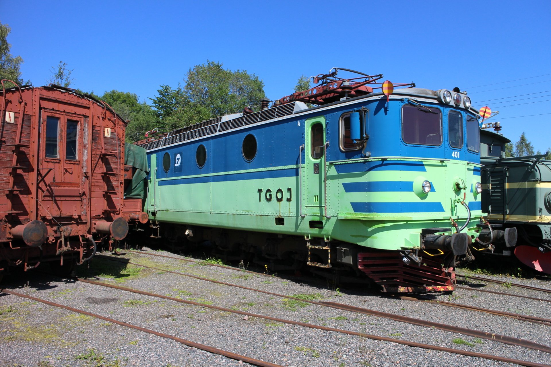 Vehicles Train HD Wallpaper