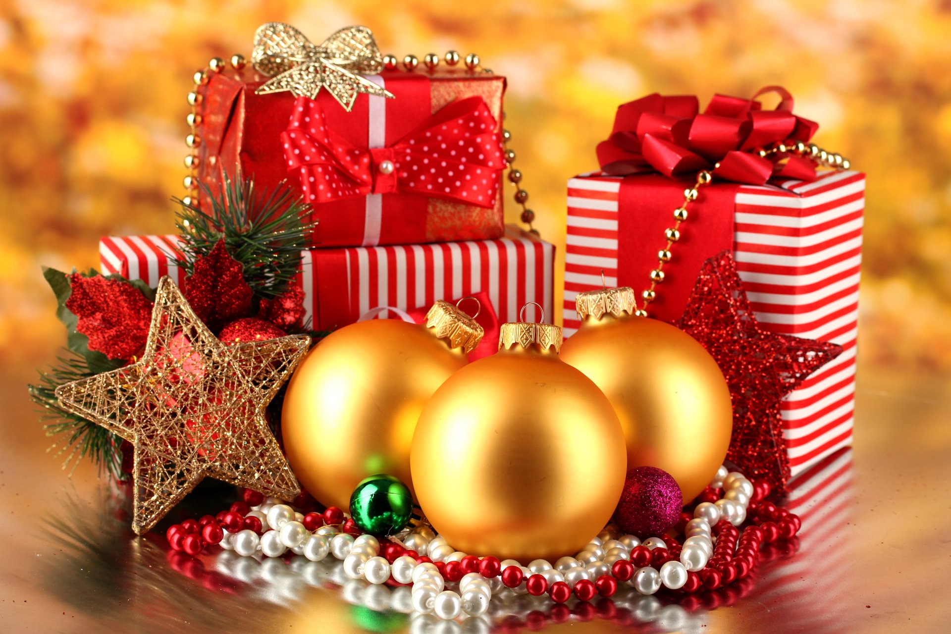 Festive 4K Holiday Gifts & Ornaments: Christmas Cheer in Ultra HD ...