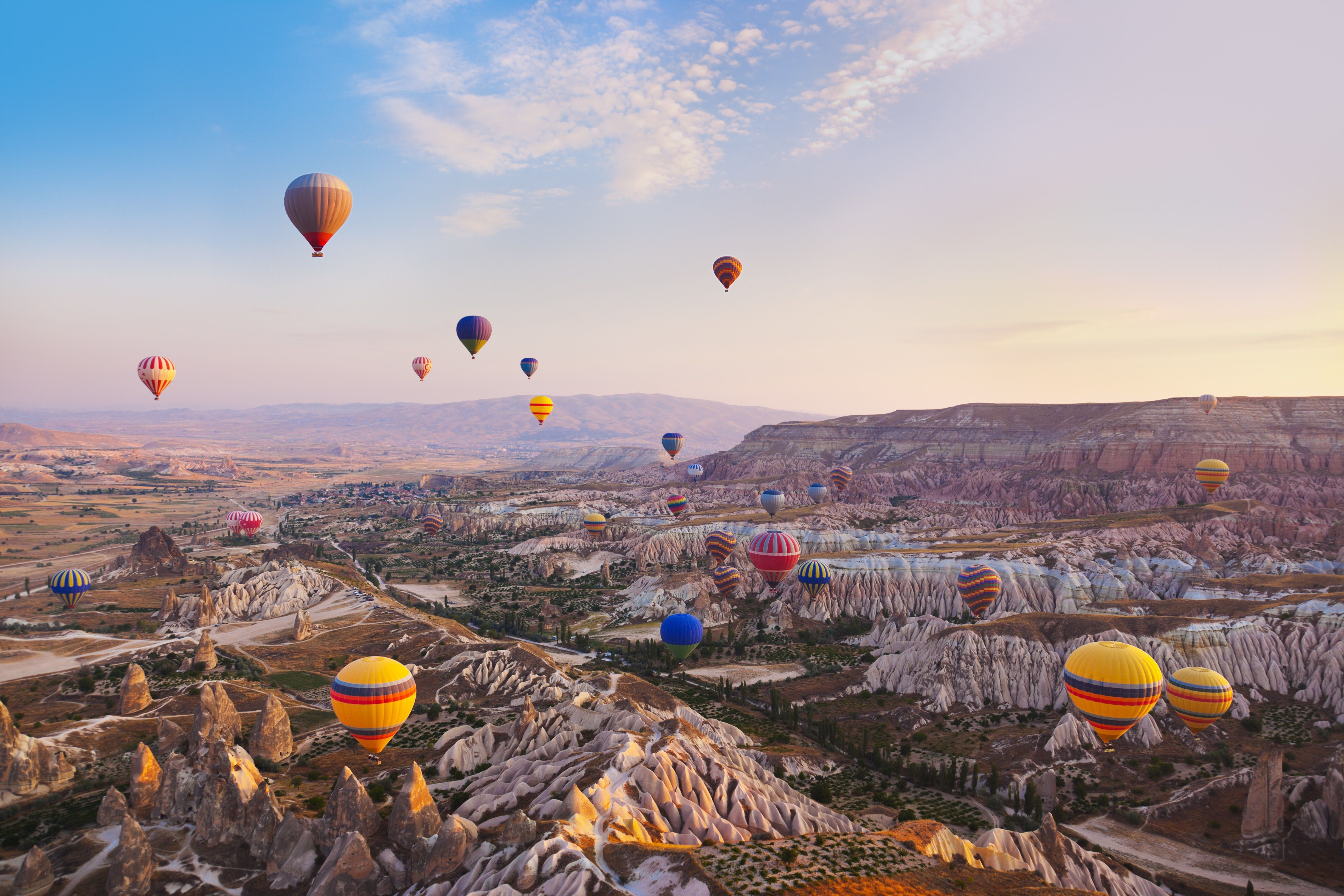Download Vehicle Hot Air Balloon 4k Ultra HD Wallpaper