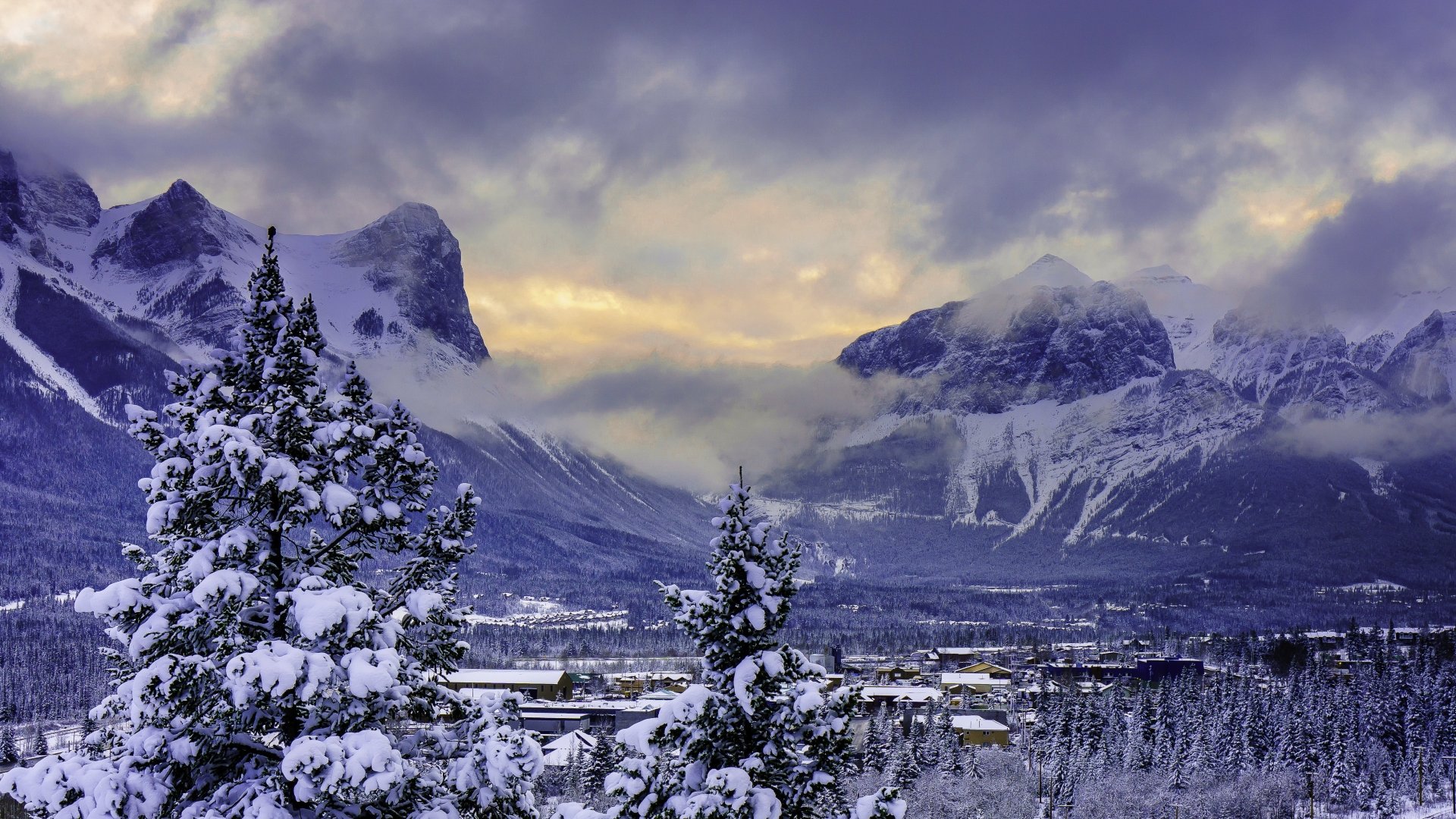 Winter Wonderland: 4K Ultra HD of Banff National Park, Alberta