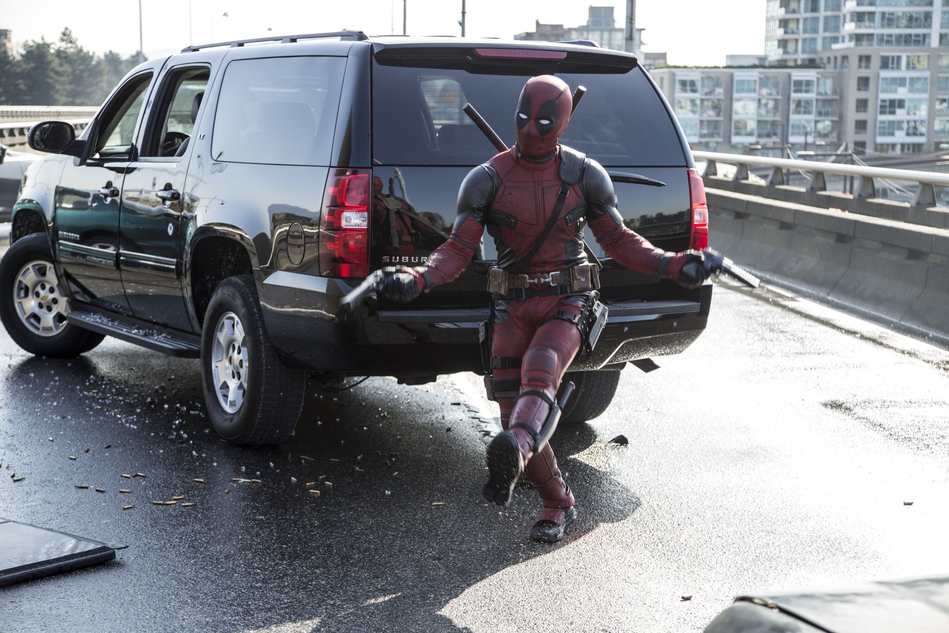 Deadpool Action Scene - 4K Ultra HD Wallpaper