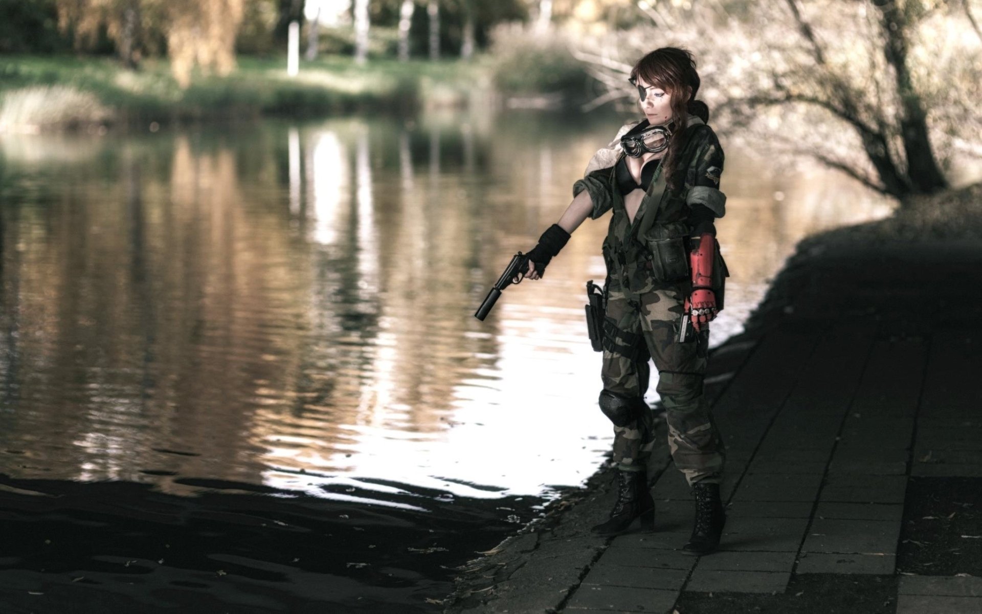 Download Metal Gear Solid V: The Phantom Pain Woman Cosplay HD Wallpaper