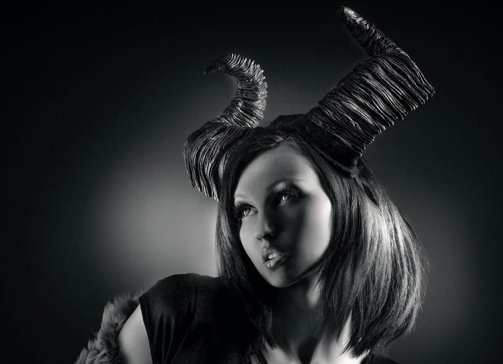 Download Horns Black & White Demon Photography Manipulation HD ...