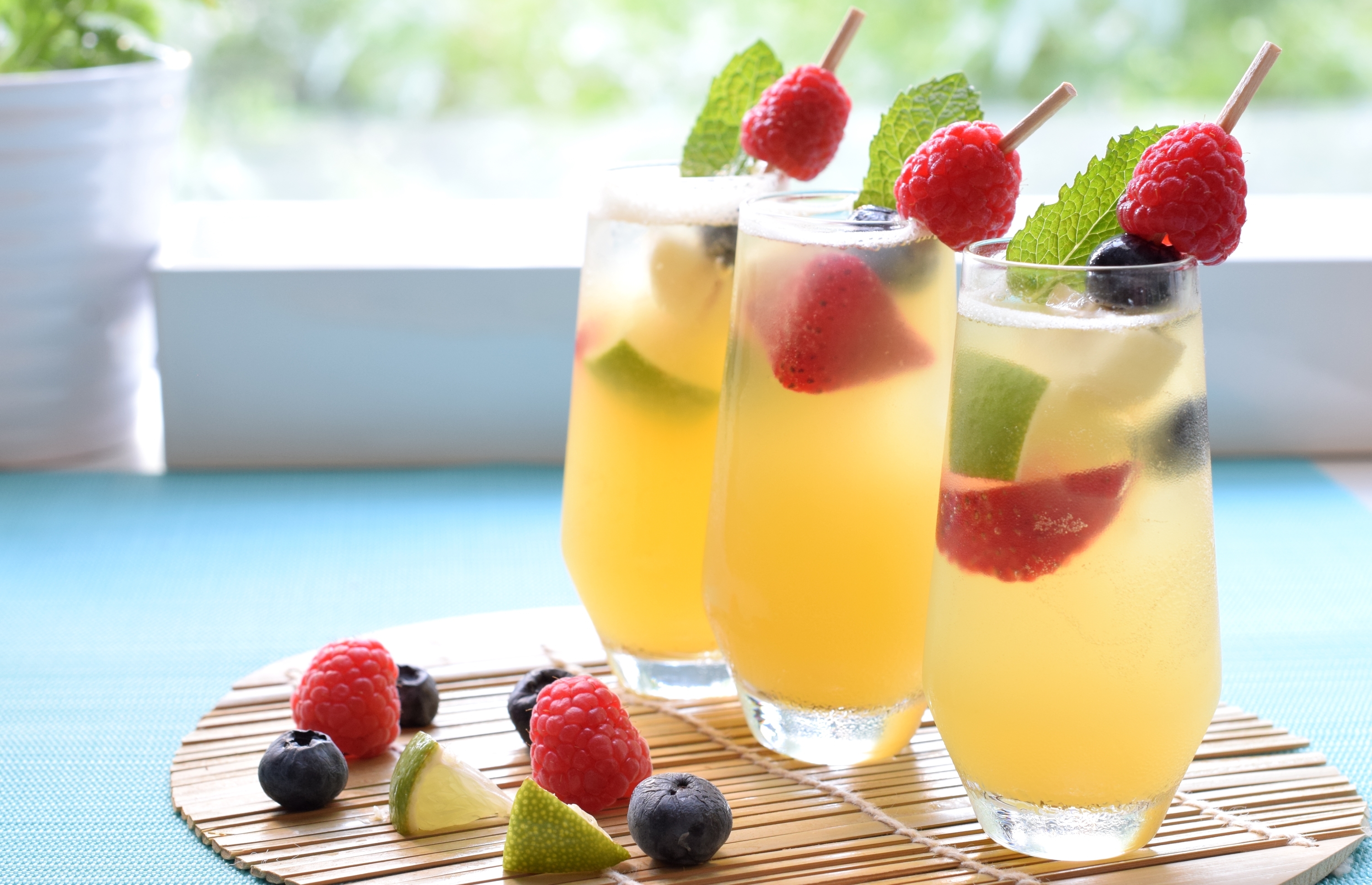 Cocktail HD Wallpaper