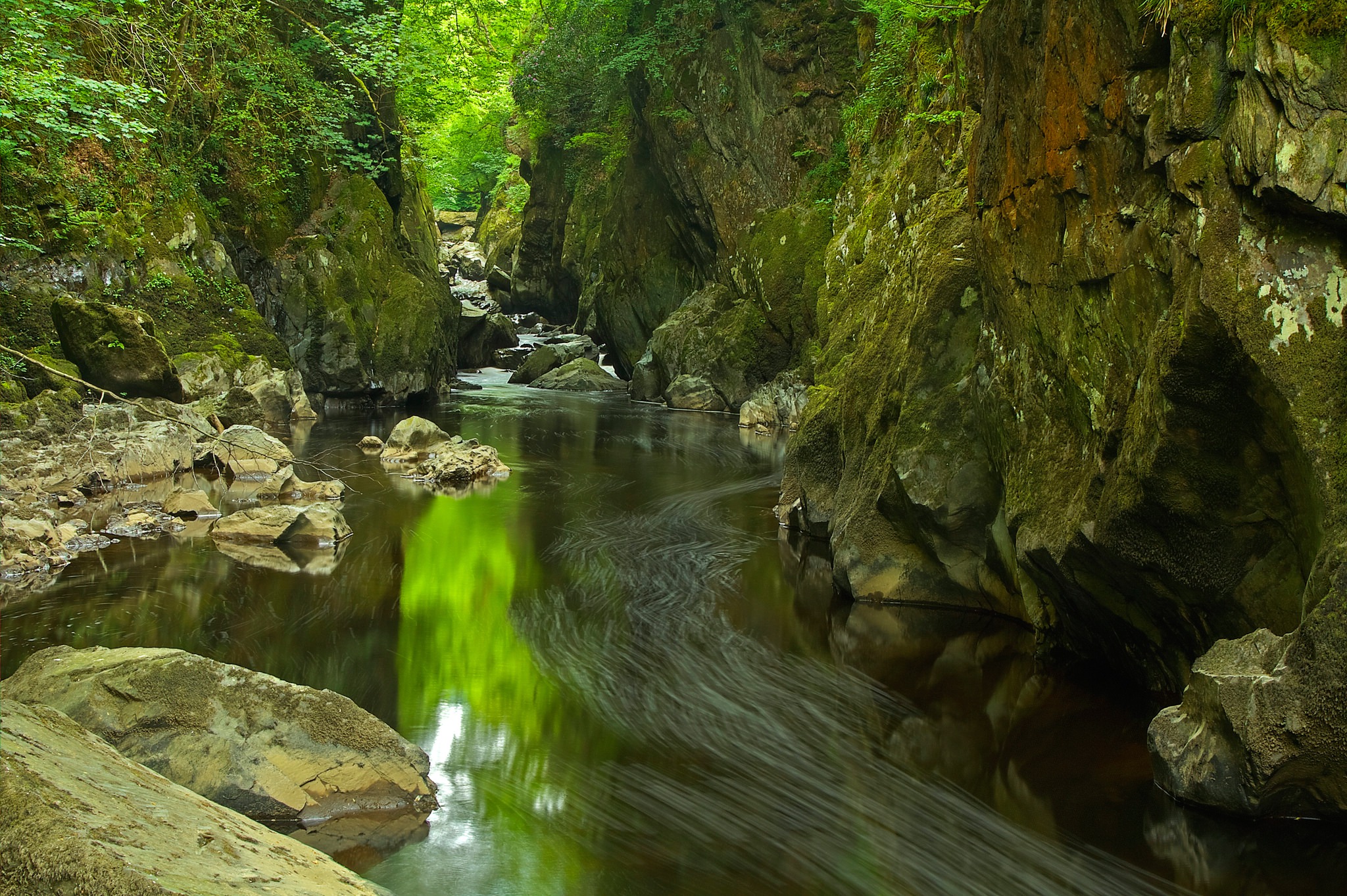 Nature Stream HD Wallpaper