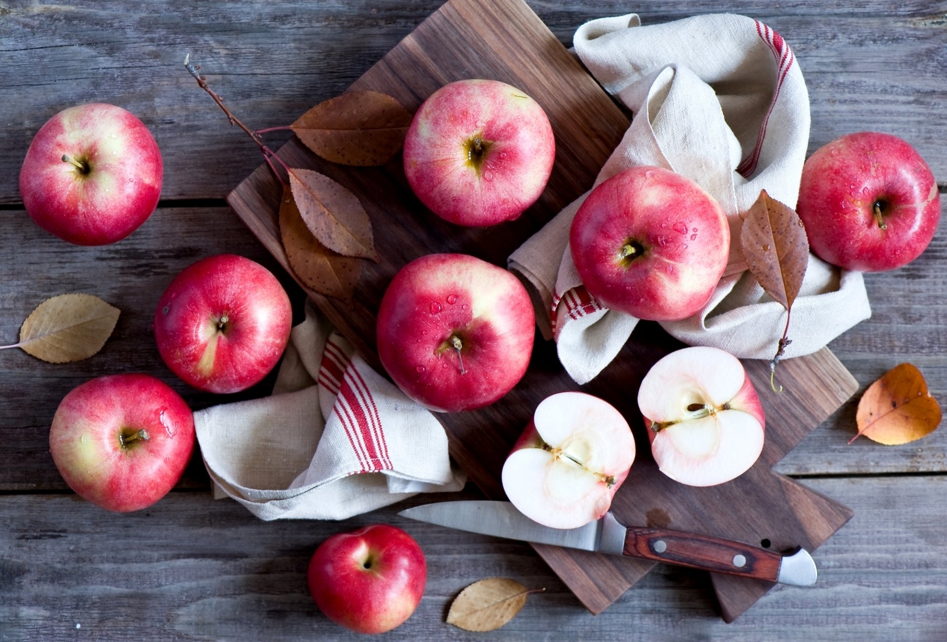 HD Still Life: Fresh Red Apples on Rustic Wood | 2000x1357 | Wallpaper ...