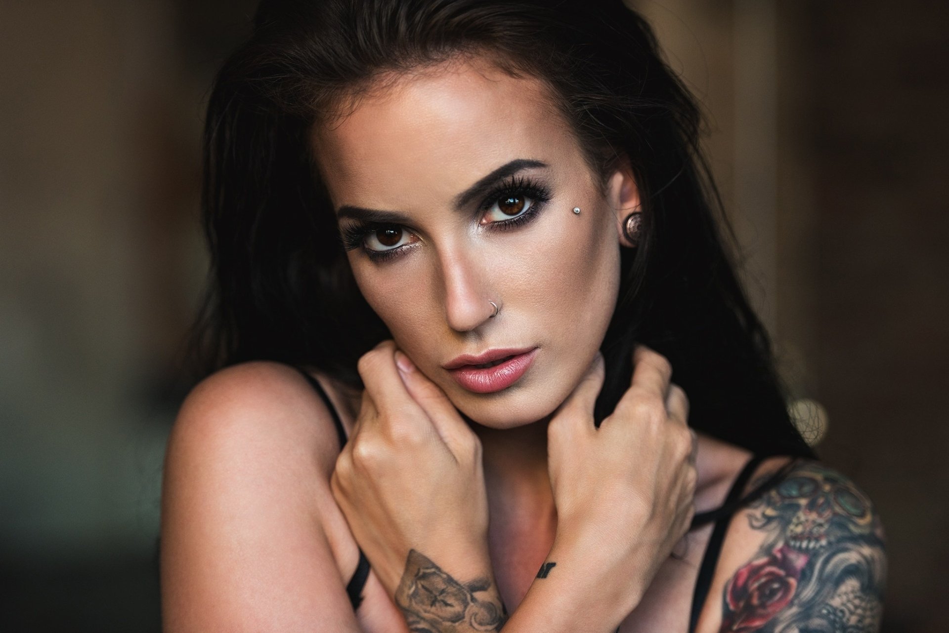 Enchanting Brunette Model with Brown Eyes and Intricate Tattoos - HD ...