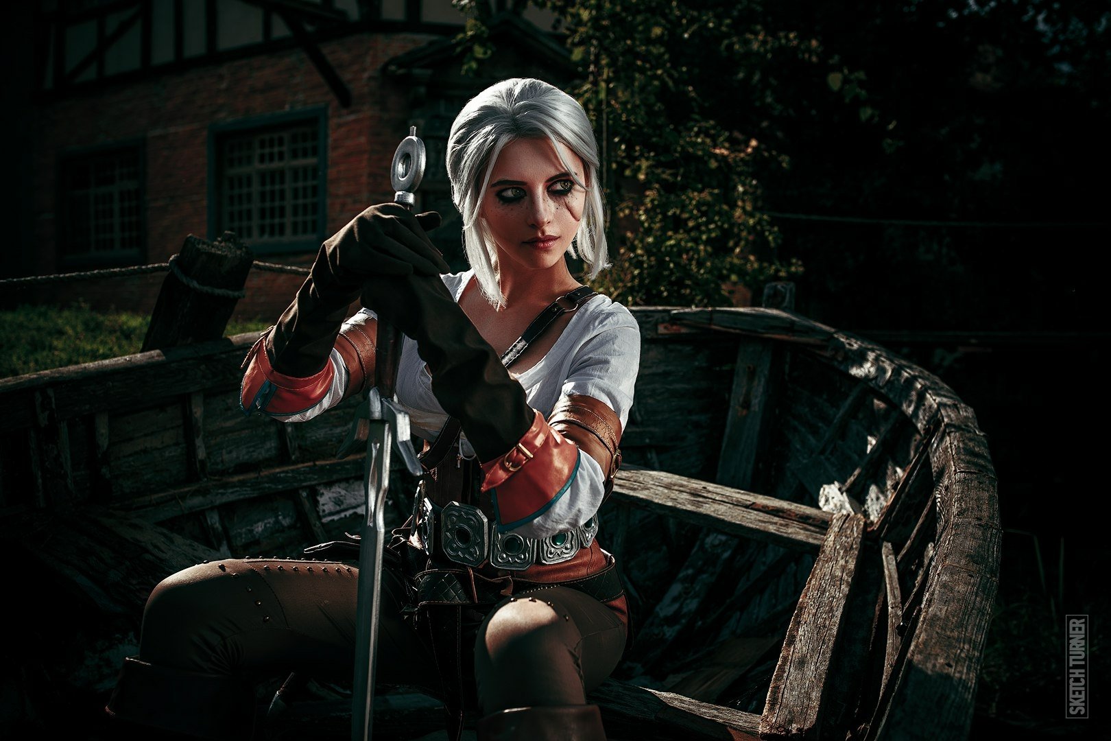 The Witcher's Ciri Cosplay HD Wallpaper