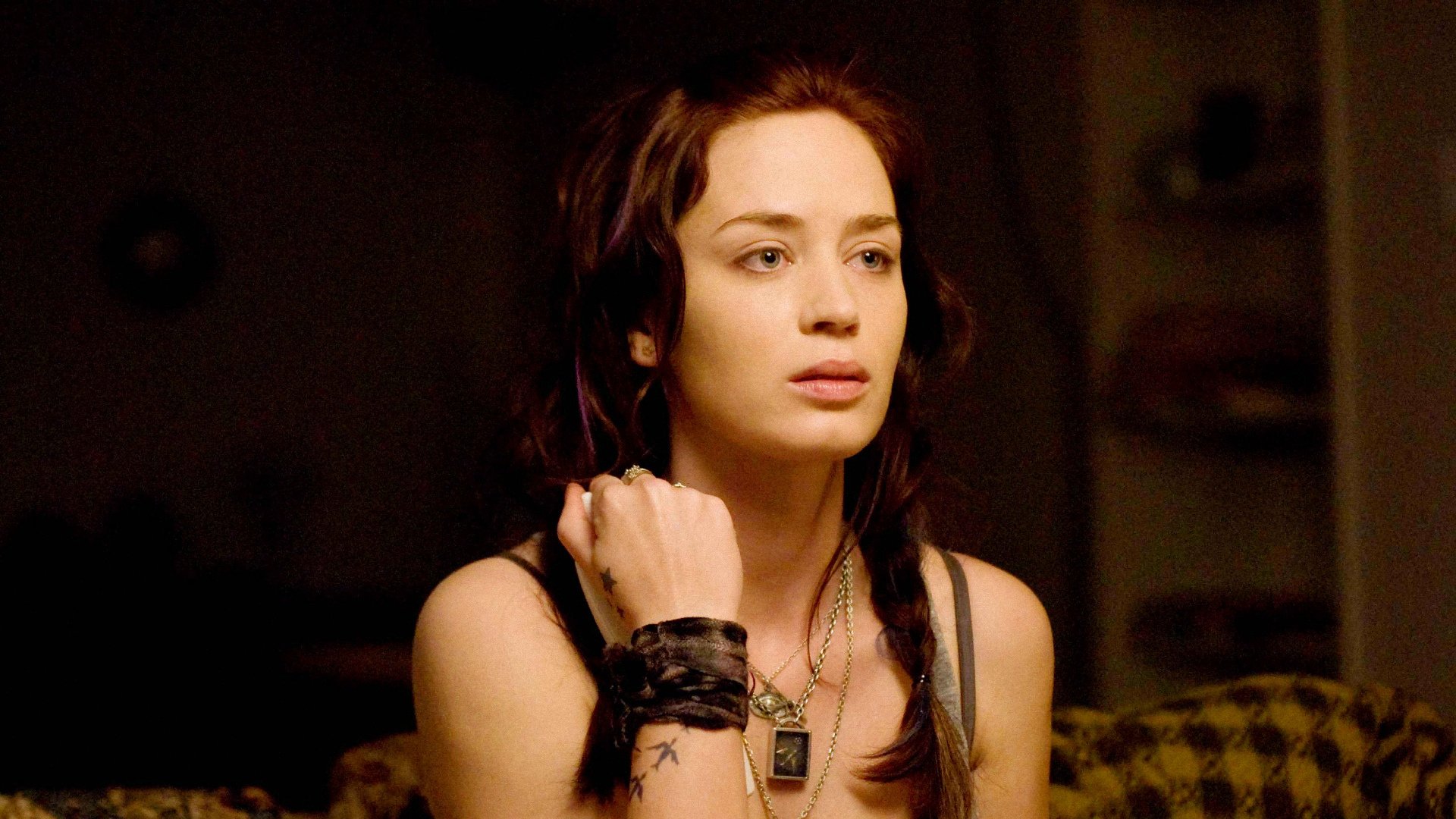 Download Emily Blunt Movie Sunshine Cleaning HD Wallpaper