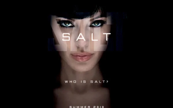 4K Ultra HD Salt Splash: The Essential Food Flavor Enhancer