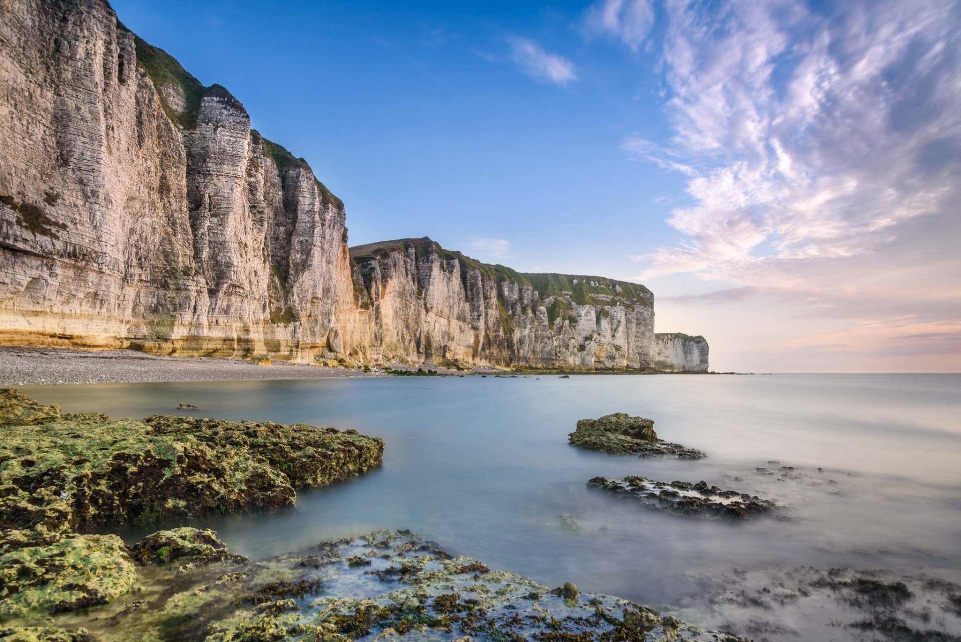 Majestic Coastal Cliffs Meeting the Ocean Horizon – HD Nature Wallpaper