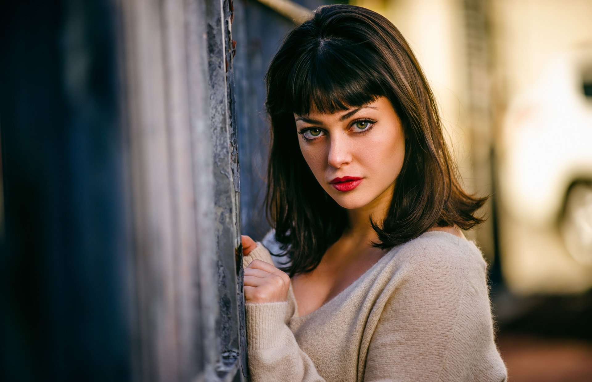 Download Brunette Blue Eyes Lipstick Depth Of Field Woman Model 4k ...