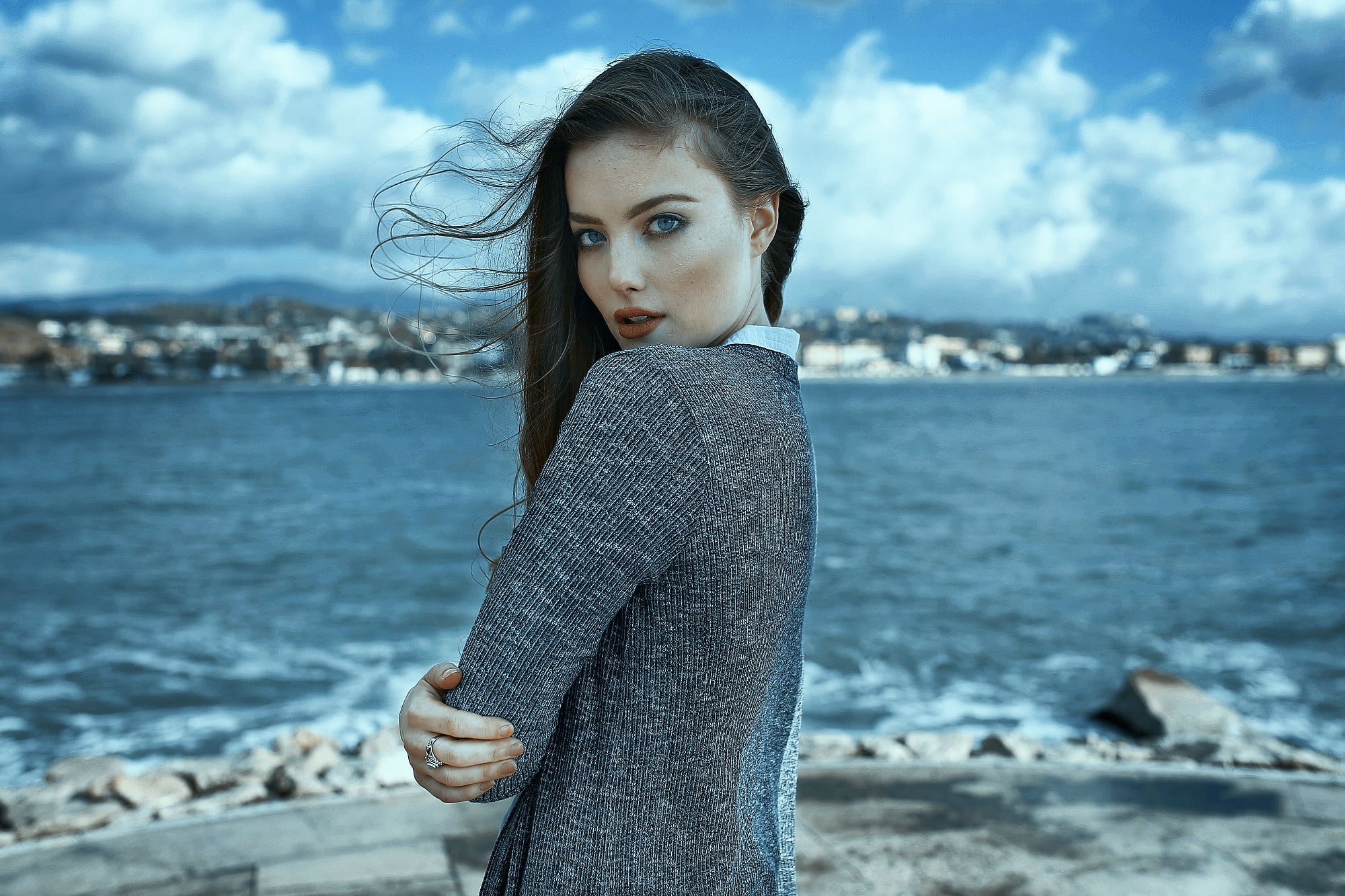 Download Depth Of Field Blue Eyes Brunette Woman Model HD Wallpaper