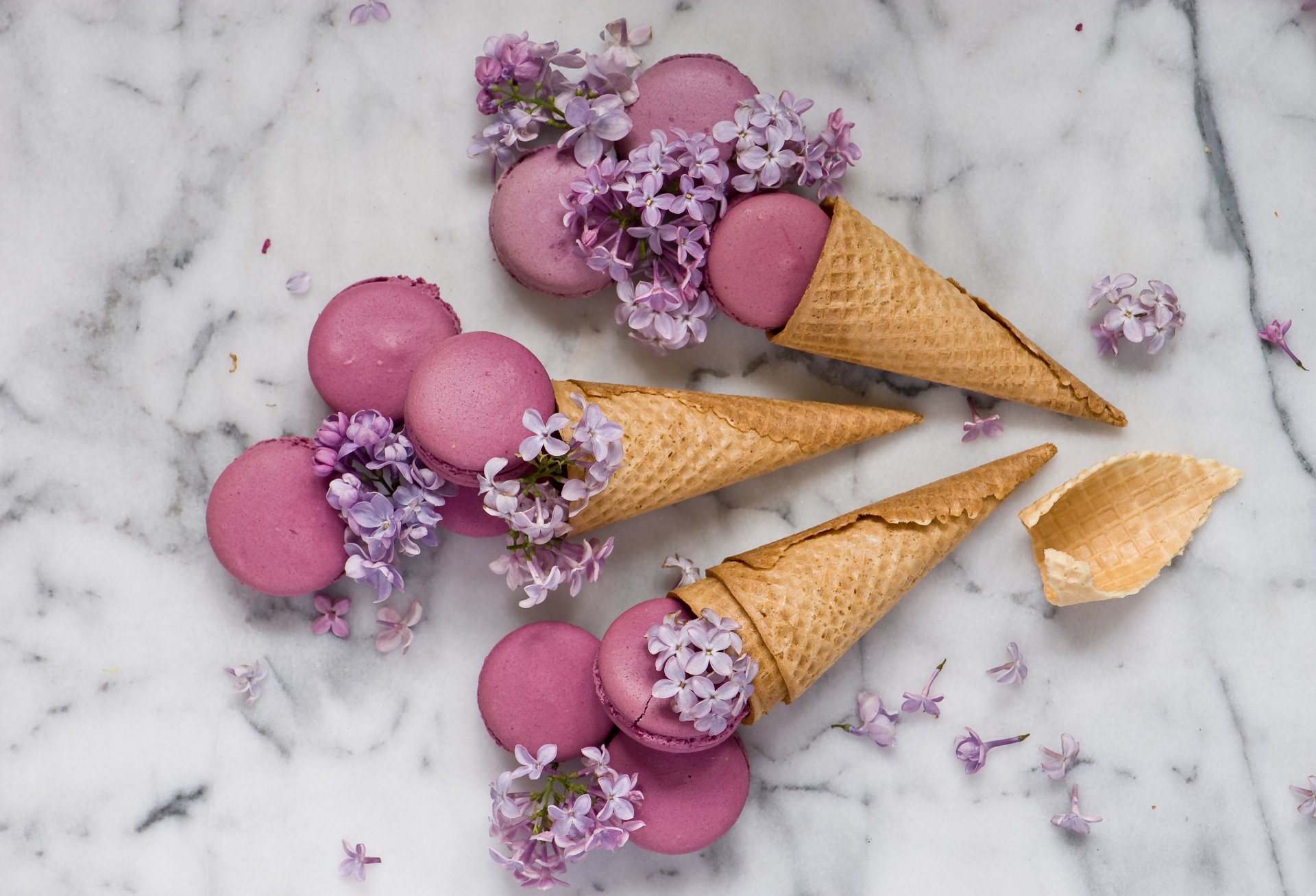 4K Ultra HD Still Life: Macaron Waffle Cones — Sweet Food Wallpaper