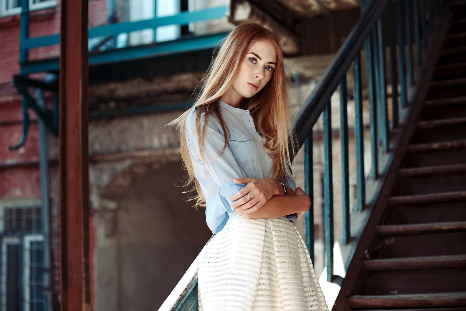 Download Blue Eyes Long Hair Woman Model HD Wallpaper