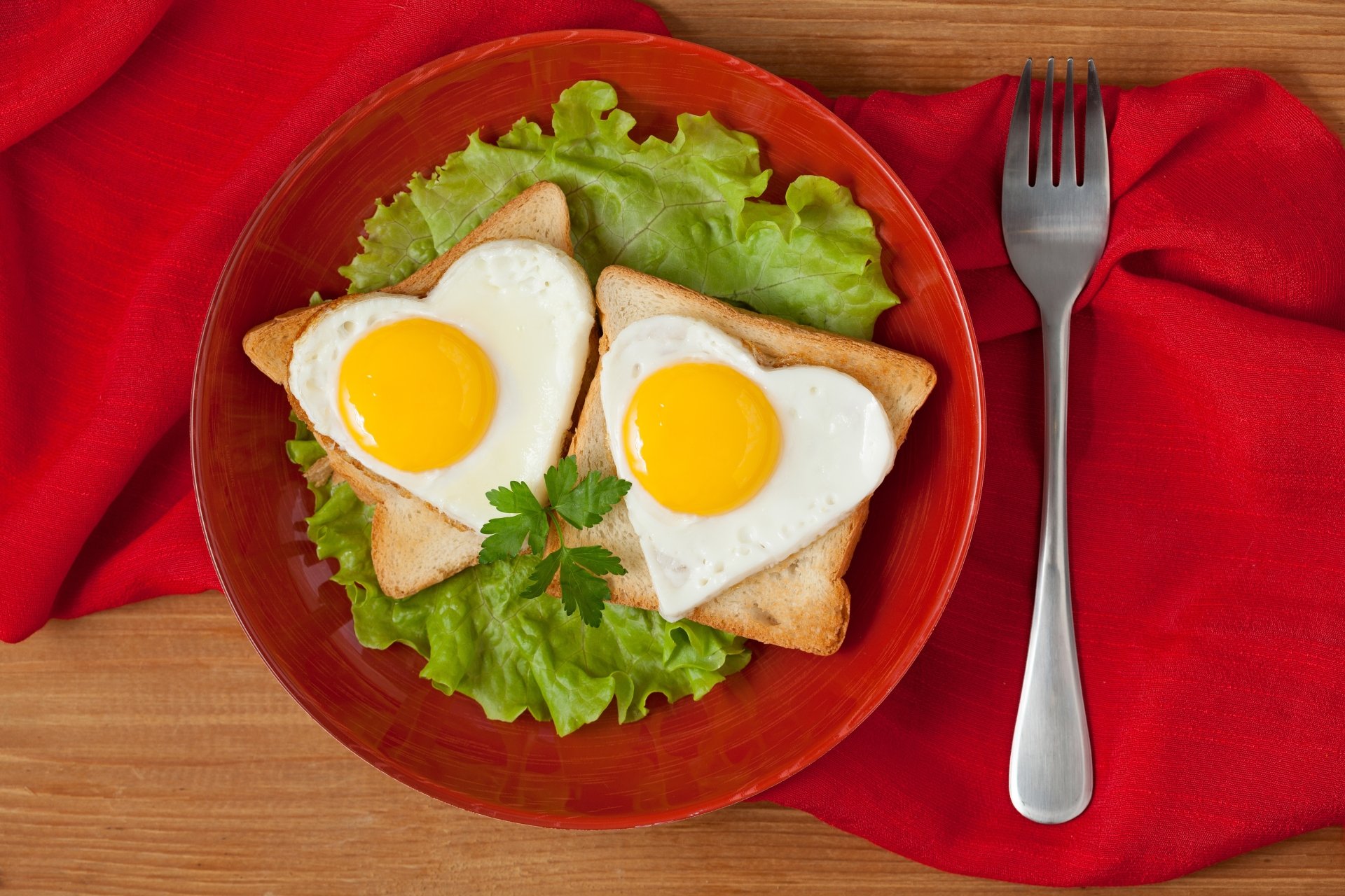 Download Heart-shaped Toast Still Life Food Egg 4k Ultra HD Wallpaper