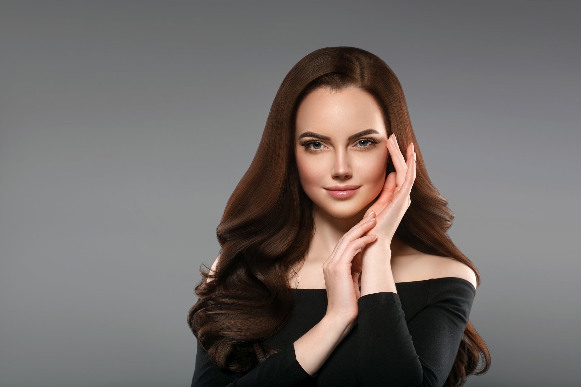 Download Blue Eyes Long Hair Brunette Woman Model 4k Ultra HD Wallpaper